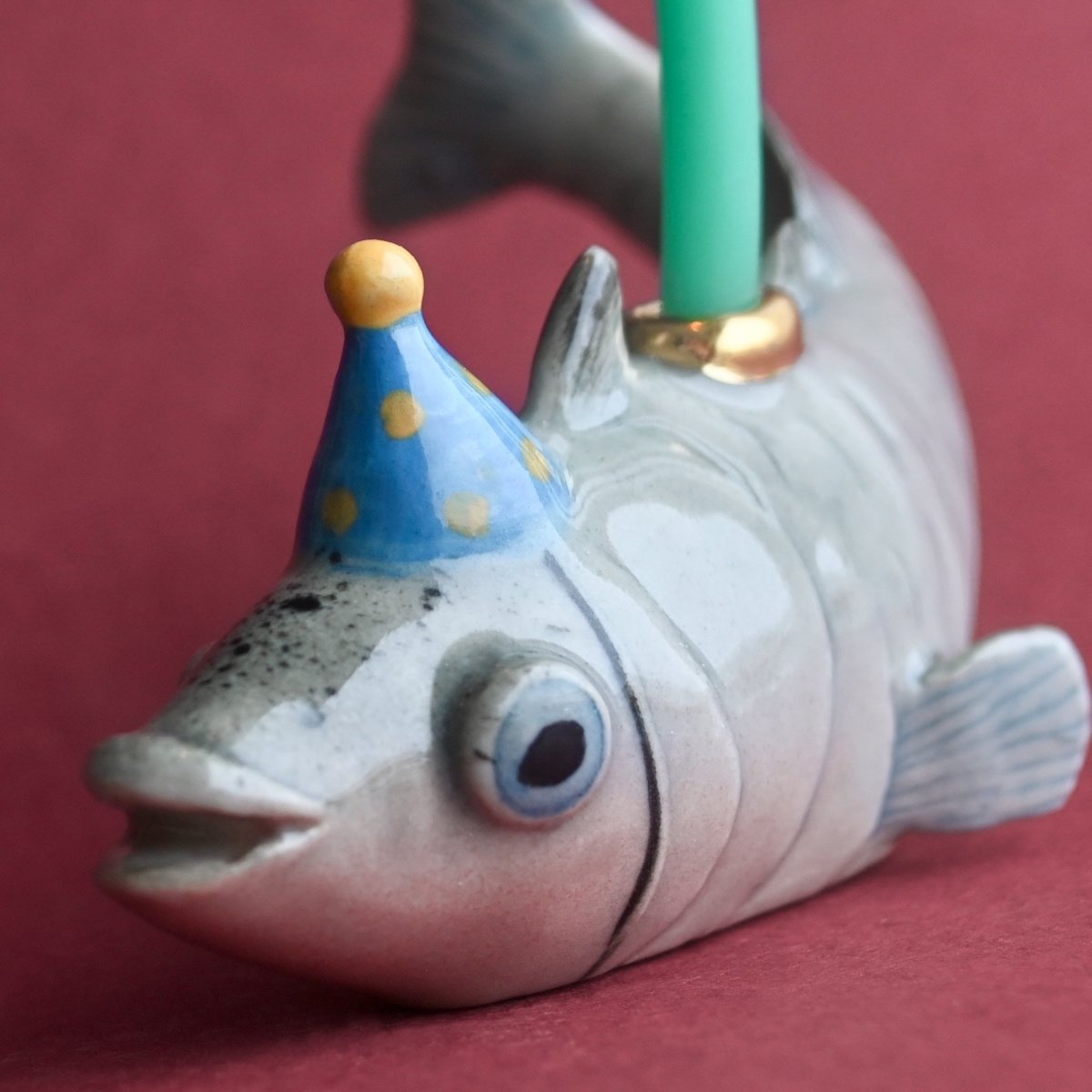 Graceful Fish Cake Topper – Woody's Mercantile
